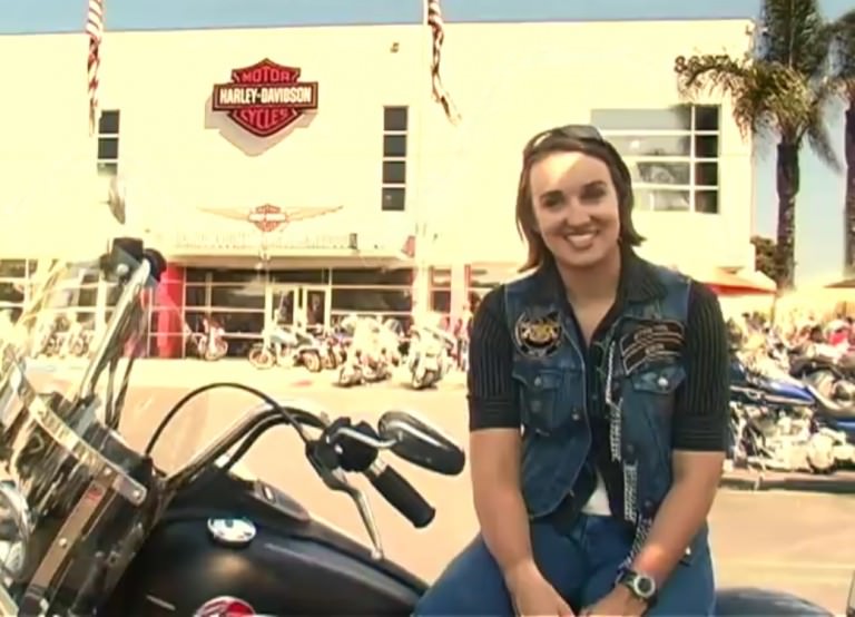 Beautiful Female Harley-Davidson Riders - Biker Digital