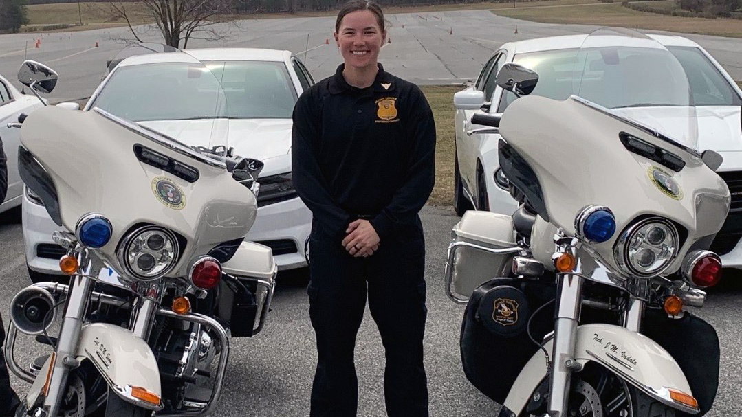 U.S. Secret Service Officer Makes History as First Woman to Graduate ...